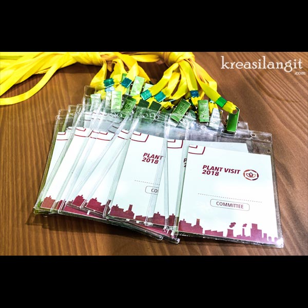 Name Tag Custom - Percetakan Kreasi Langit - Telp 031-99440086